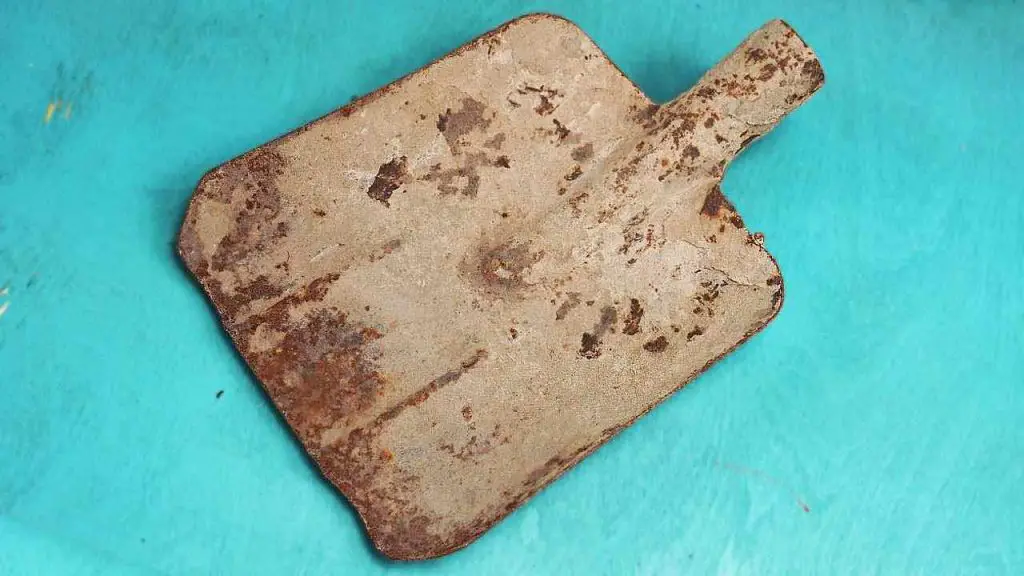 Nunca tires la pala muy vieja al jardín: cómo reutilizarla de forma ...